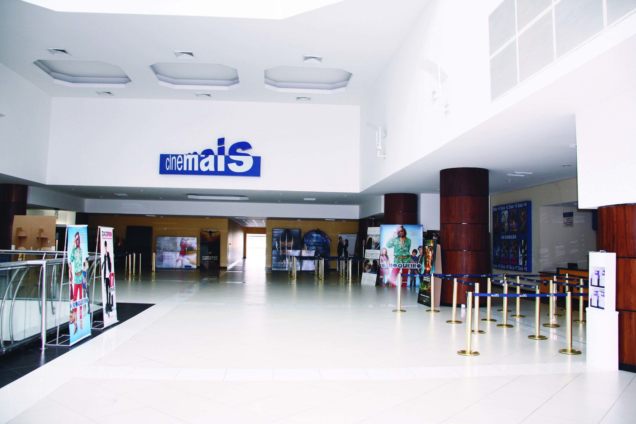 Vista do Hall de Entrada do Cinemais - Instituto Durango Duarte